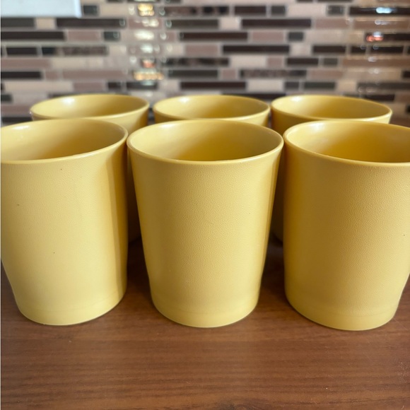 Tupperware | Kitchen | Vintage Set Of 6 Tupperware 6 Oz Juice Glasses ...